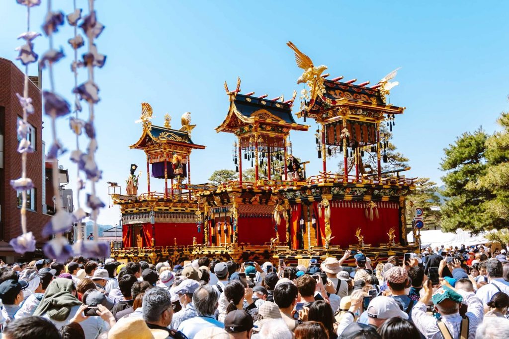 Japan in April: A Symphony of Cherry Blossoms and Ancient Traditions ...