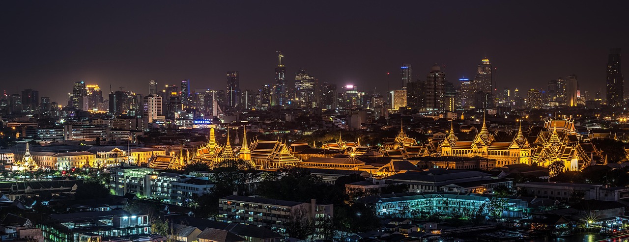 Discover the Royal Splendour of Thailand's Grand Palace in Bangkok ...